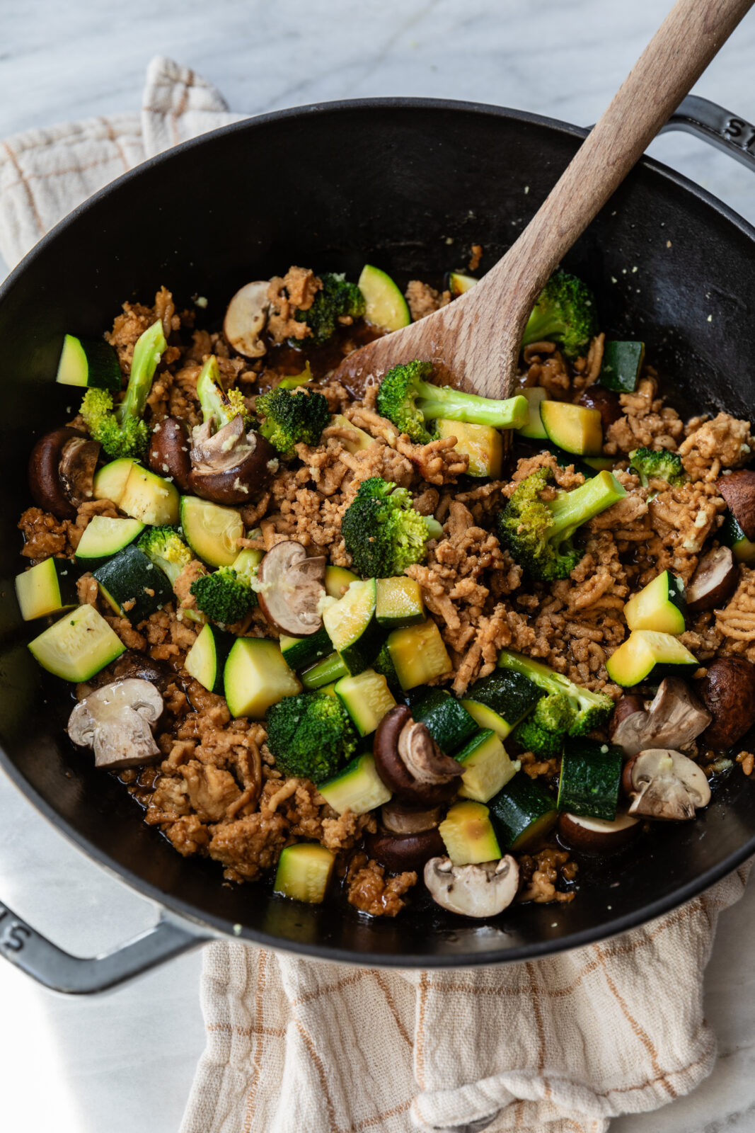 15 Minute Dinner: Chicken Power Bowls - Danielle Walker